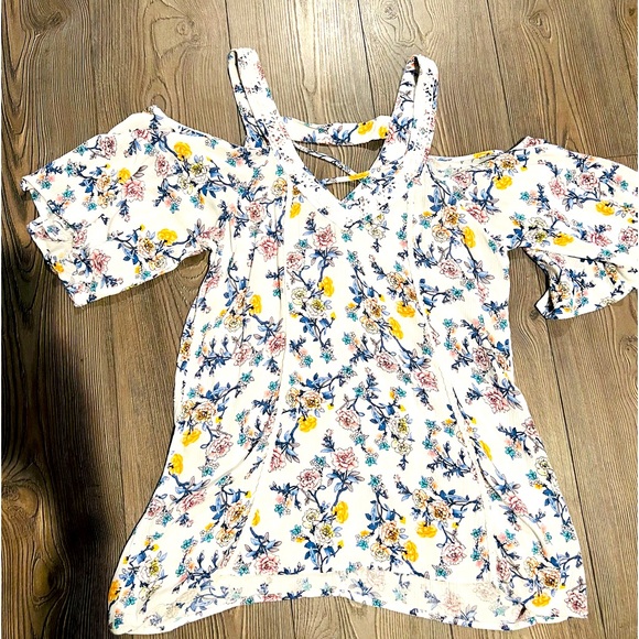 Doe & Rae | Tops | Doe And Rae Floral Spring Top The Most Beautiful ...